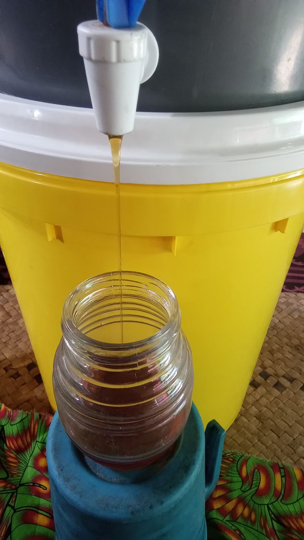 1st harvest @ marou village, naviti, yasawa Island – Beekeeping in Fiji