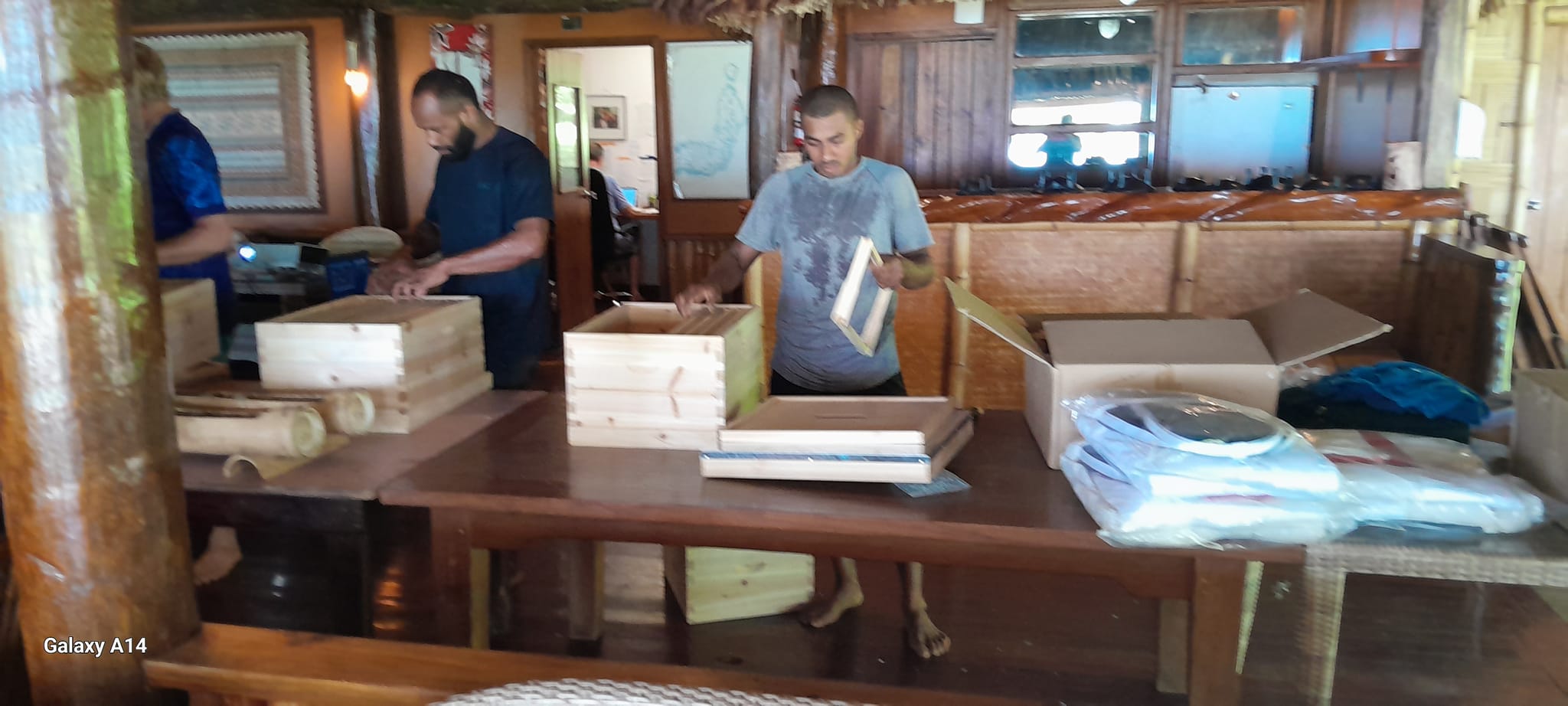 beekeeping workshop at Oneta Resort on Kadavu, January 2024 ...